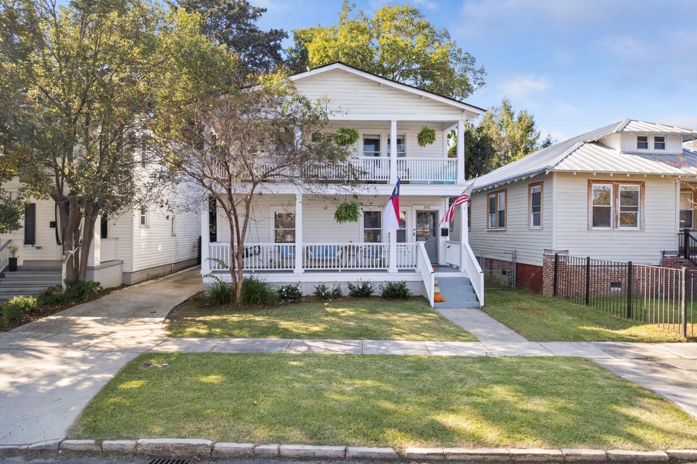 1011 Ashley Avenue, Charleston, SC 29403 - MLS# 25030091 - Coldwell Banker
