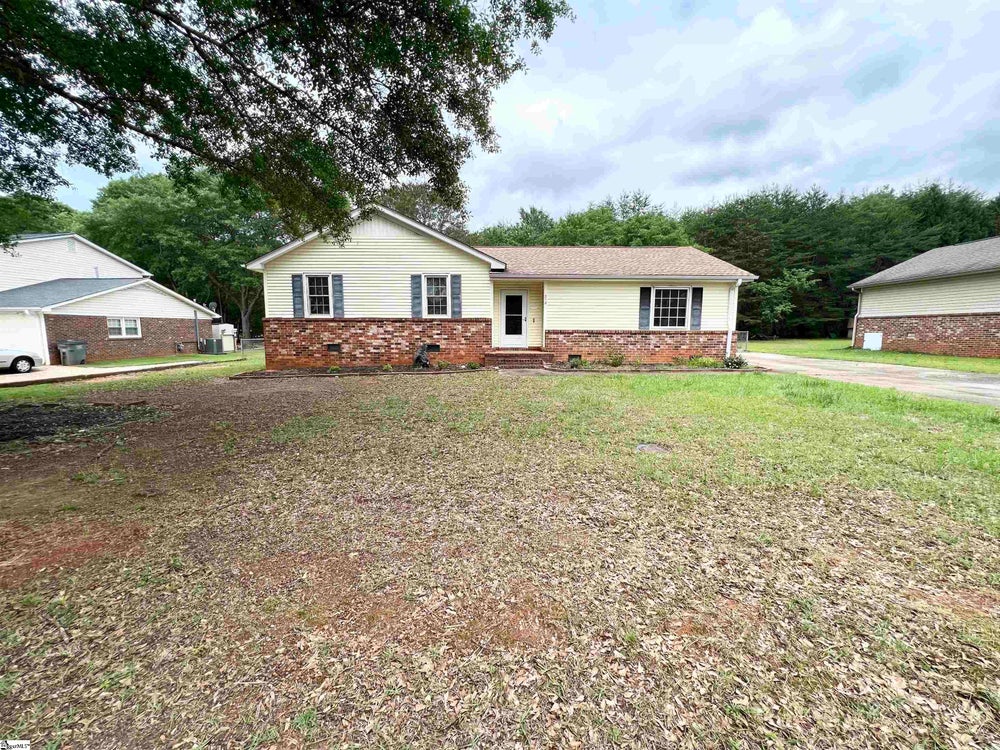 318 Berea Forest Circle, Greenville, SC 29617 - MLS# 1502021 - Coldwell ...