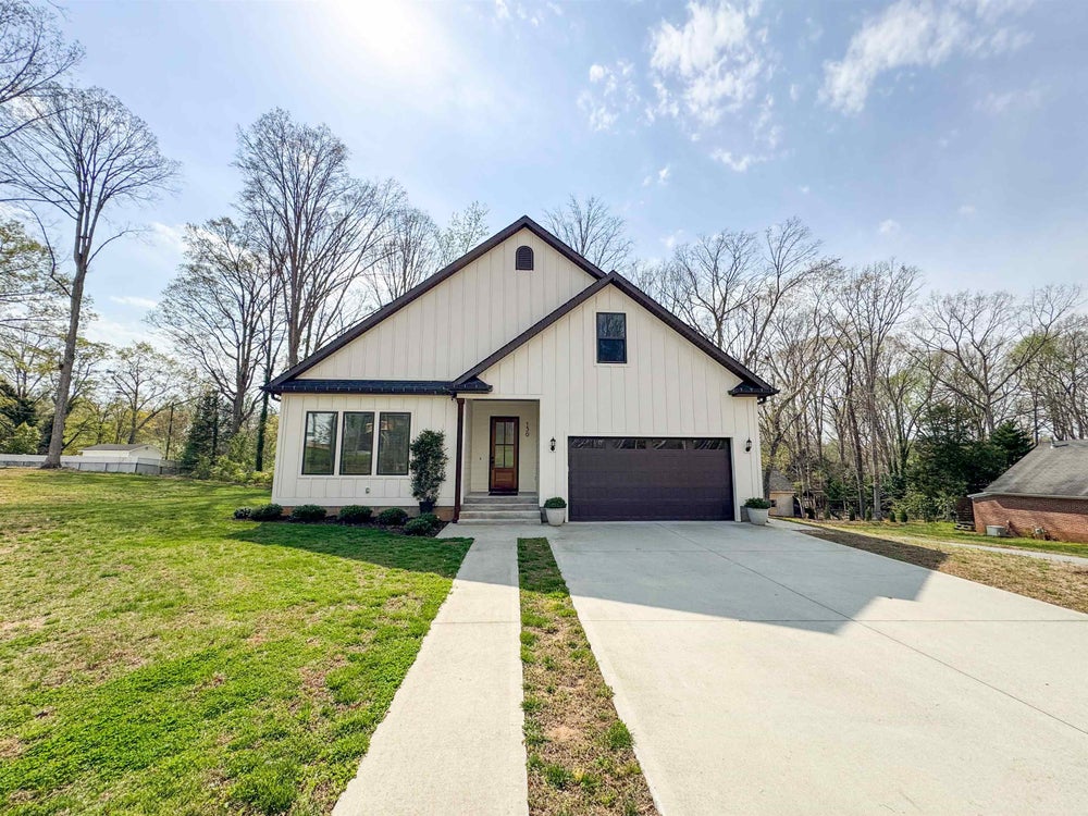 130 Arrowhead Circle, Spartanburg, SC 29301 - MLS# 309949 - Coldwell Banker