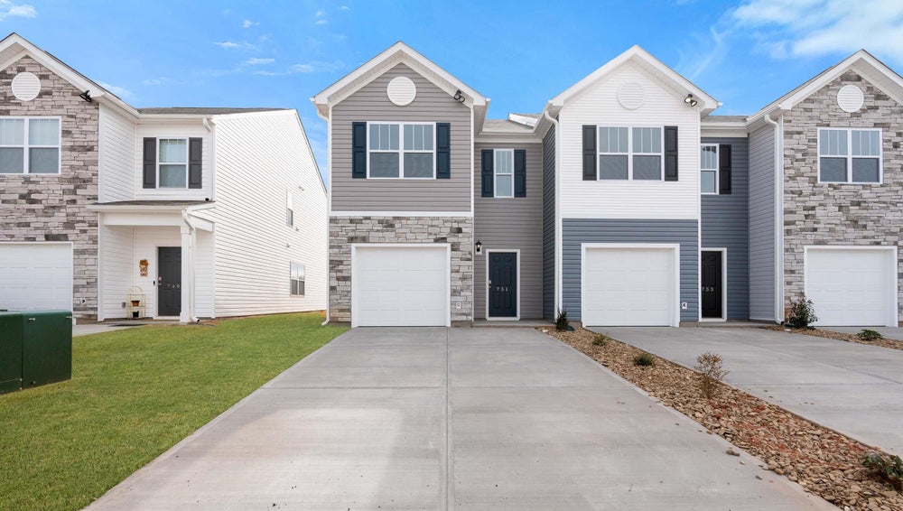 751 Embark Circle, Greer, SC 29651 - MLS# 320618 - Coldwell Banker