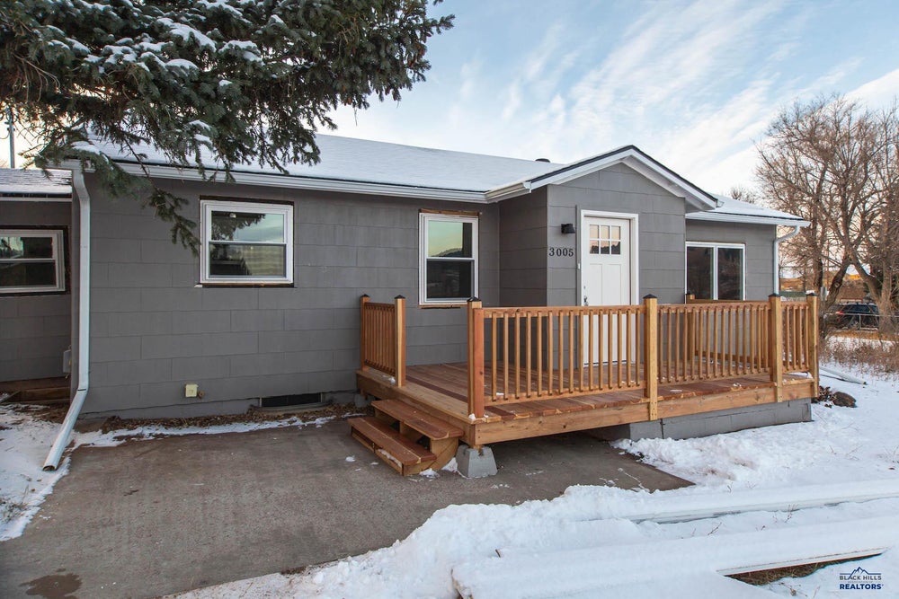 3005 Vanocker Canyon Rd, Sturgis, SD 57785 - MLS# 171580 - Coldwell Banker