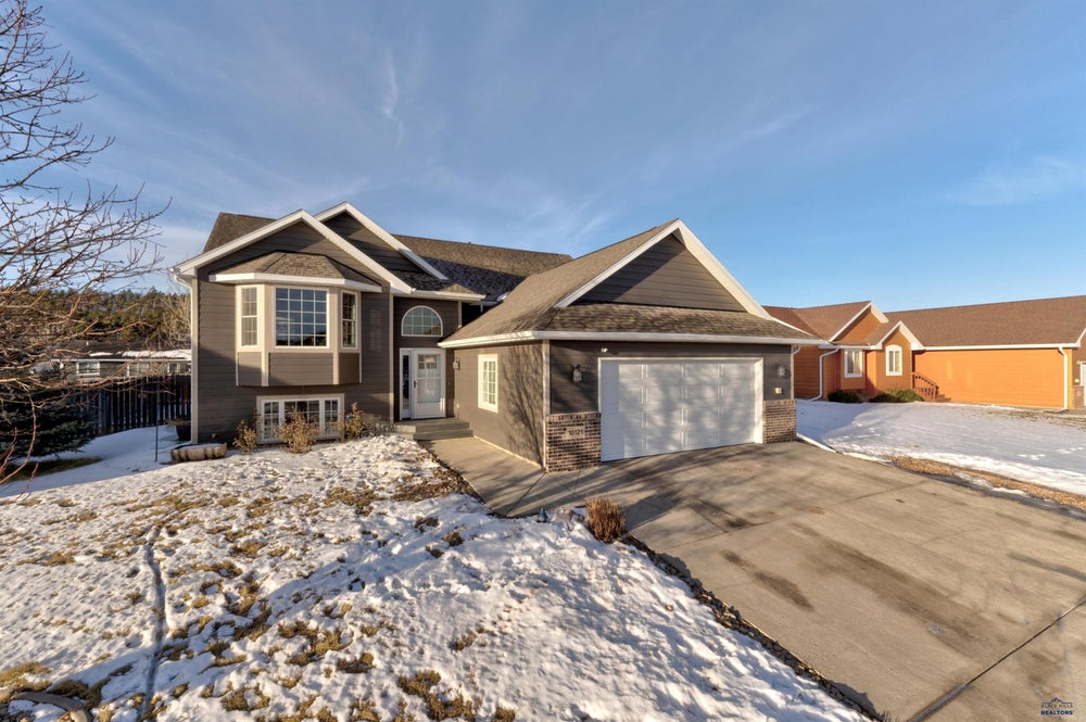 10121 Ventura Ln, Summerset, SD 57718 - MLS# 172077 - Coldwell Banker