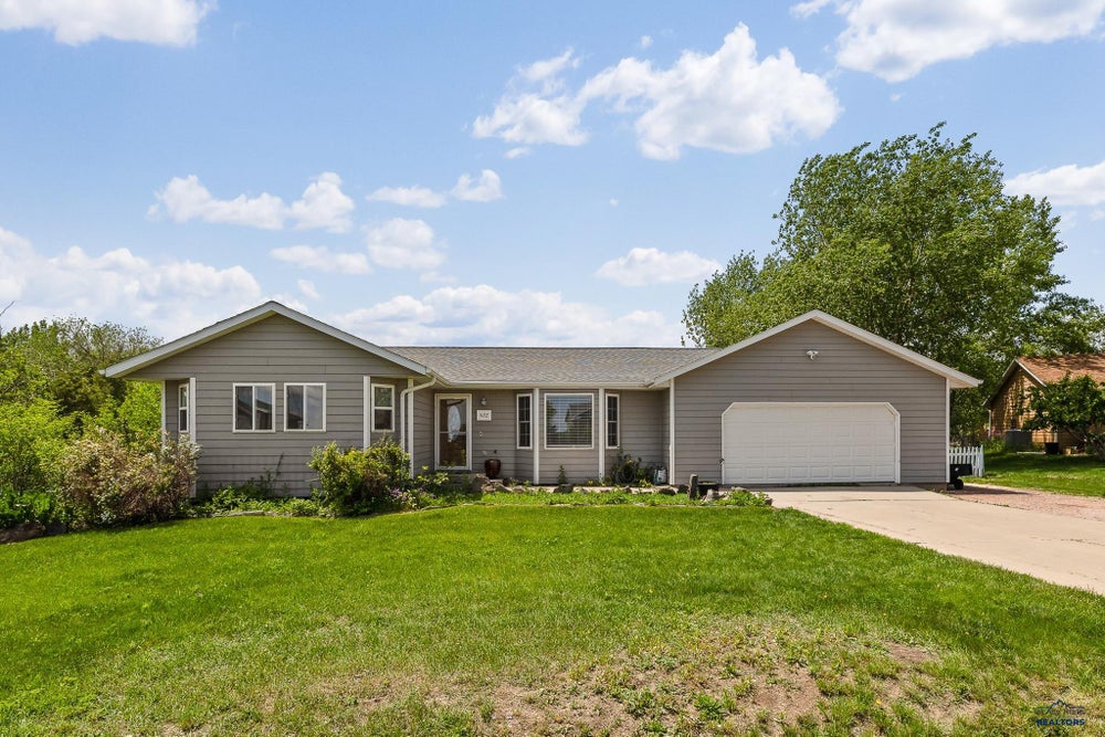 622 Elm Ct, Box Elder, SD 57719 - MLS# 174173 - Coldwell Banker
