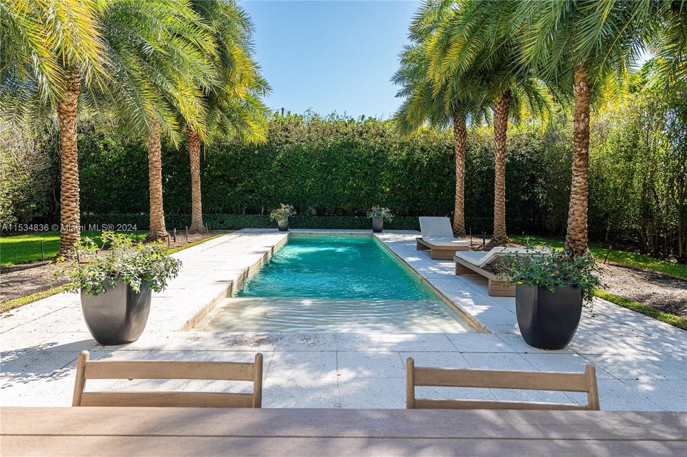 910 N Venetian Dr, Miami, FL 33139 - MLS# A11534836 - Coldwell Banker