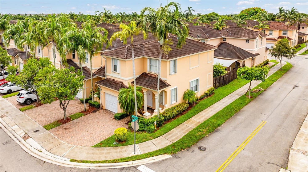 Address Withheld By Seller, Miami, FL 33186 - MLS# A11615373 - Coldwell ...