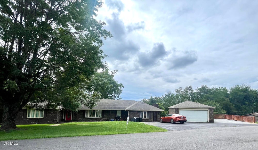 2713 Warren Drive, Saint Paul, VA 24283 - MLS# 9975584 - Coldwell Banker