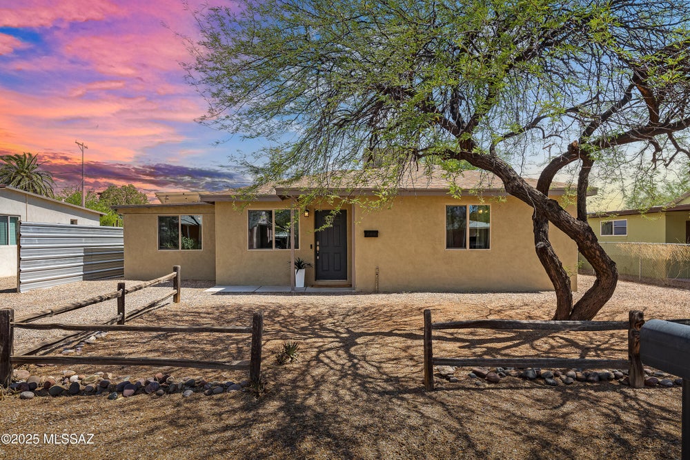 4230 E Linden Street, Tucson, AZ 85712 - MLS# 22517225 - Coldwell Banker