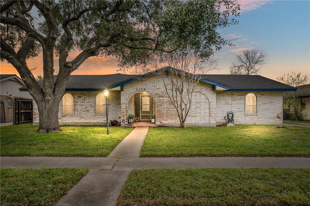 1114 Alexandria Drive, Corpus Christi, TX 78412 - MLS# 432366 - Coldwell Banker