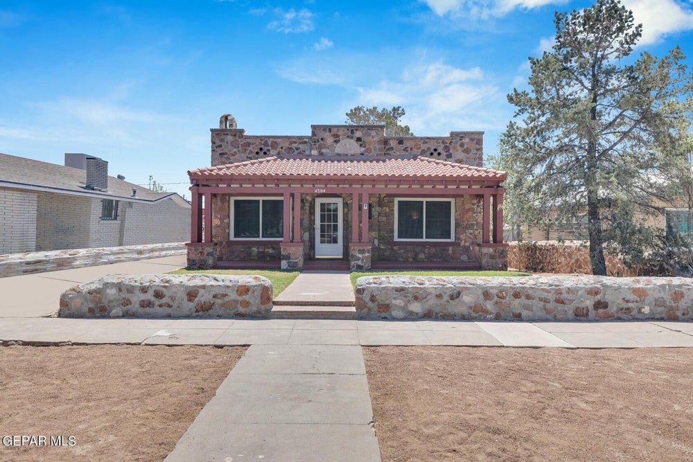 4304 Bliss Avenue, El Paso, TX 79903 - MLS# 900338 - Coldwell Banker