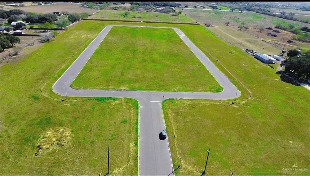 494 Yolani Drive, Weslaco, TX 78599 - MLS# 463539 - Coldwell Banker