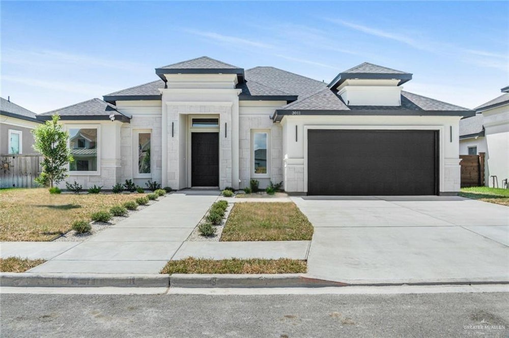 3011 Silver Oak Avenue, Mission, TX 78574 - MLS# 475353 - Coldwell Banker