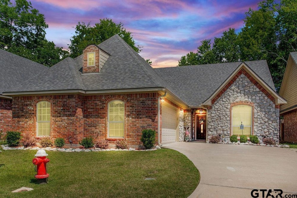 1216 Cobblestone Court, Carthage, TX 75633 - MLS# 25009697 - Coldwell Banker
