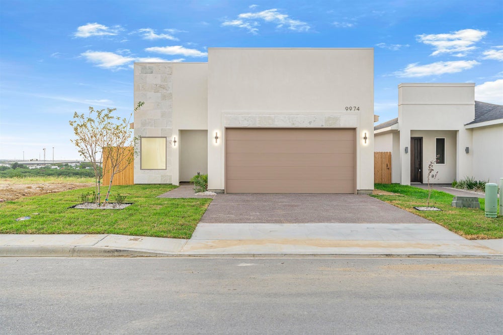 9974 Grotto Dr., Laredo, TX 78045 - MLS# 20254473 - Coldwell Banker