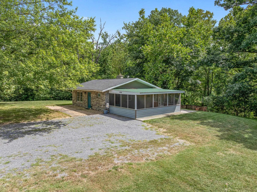 934 Clicks Ln, New Market, VA 22844 - MLS# 668649 - Coldwell Banker