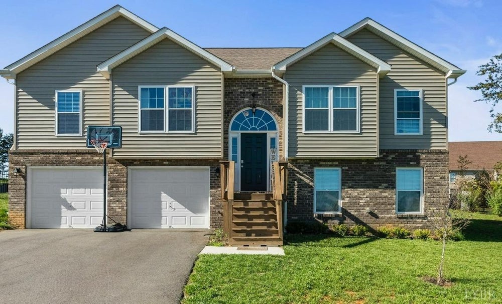 255 Traverse Drive, Evington, VA 24550 - MLS# 358519 - Coldwell Banker