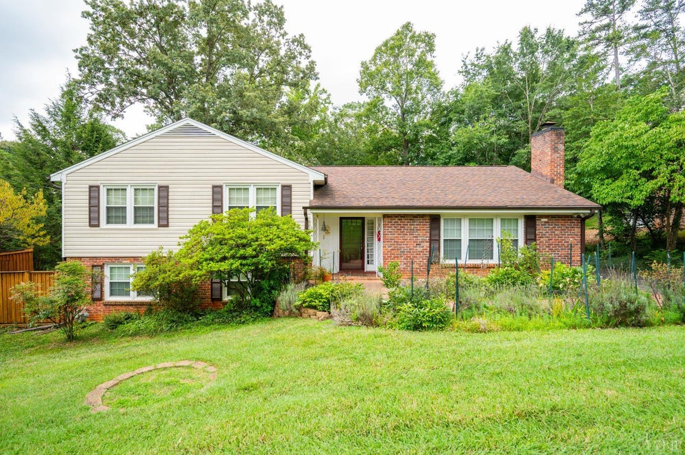 3219 Downing Drive, Lynchburg, VA 24503 - MLS# 360800 - Coldwell Banker