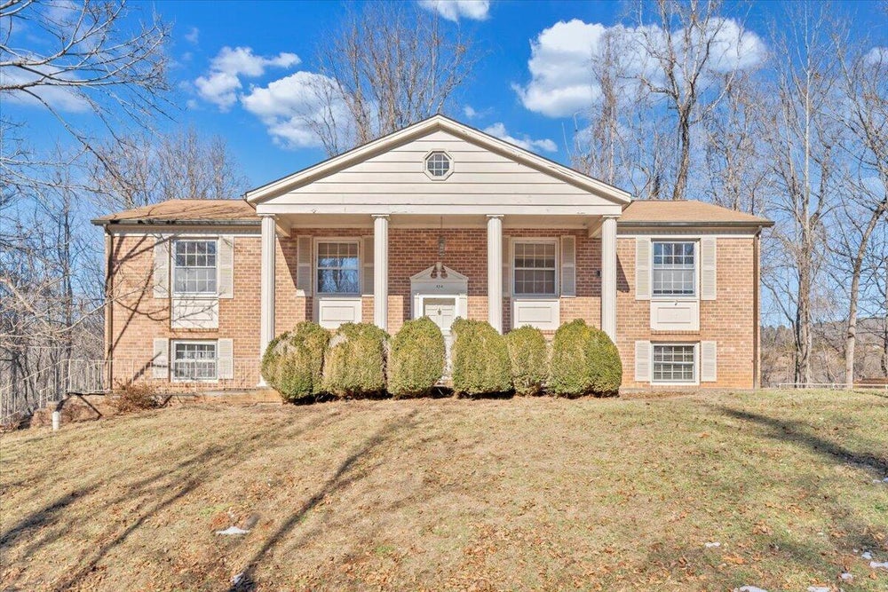 124 Sunset Dr, Stuart, VA 24171 - MLS# 913618 - Coldwell Banker