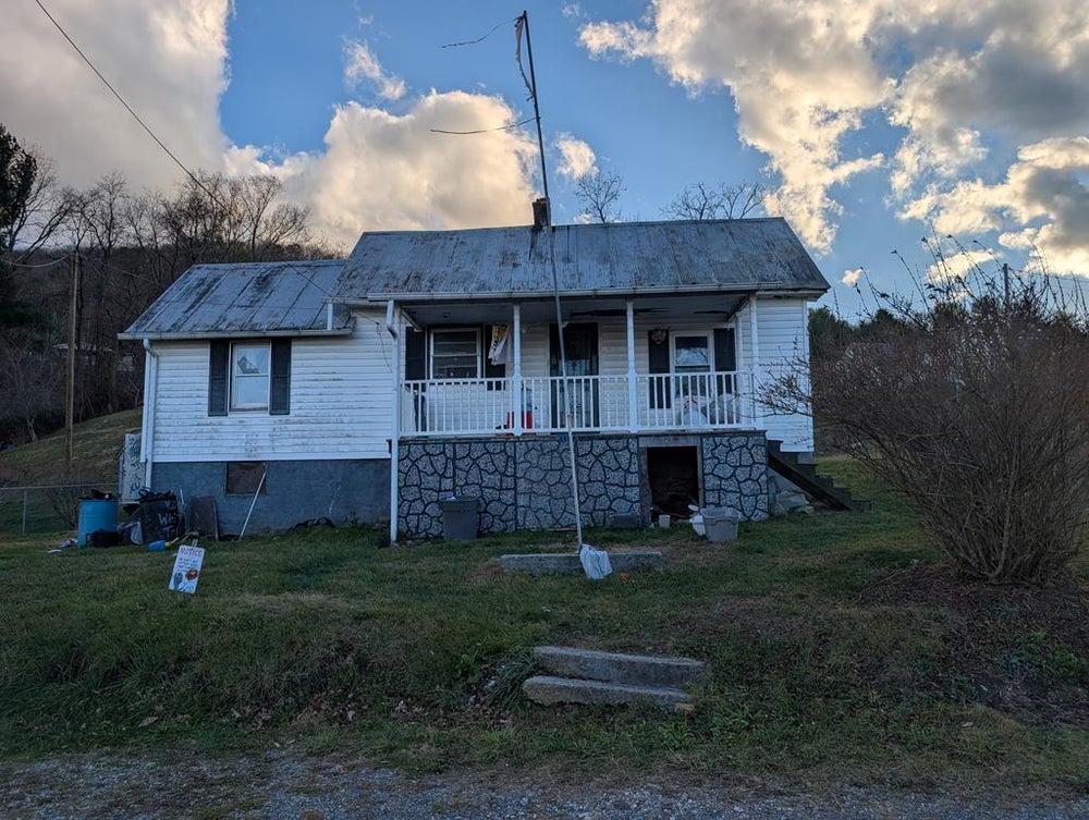 1023 Ramsey Mountain Road, Max Meadows, VA 24368 - MLS# 104248 ...