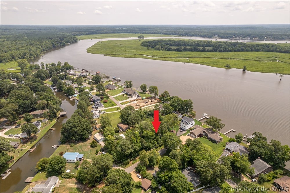 4096 S Riverside Drive, Lanexa, VA 23089 - MLS# 2402263 - Coldwell Banker