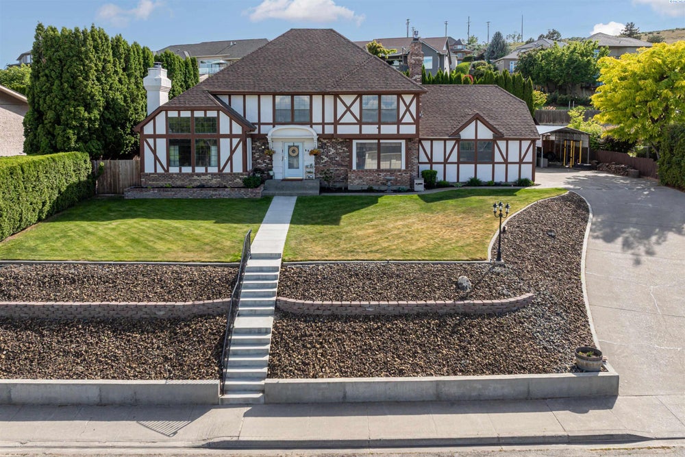 5709 W 26th, Kennewick, WA 99338 - MLS# 284080 - Coldwell Banker