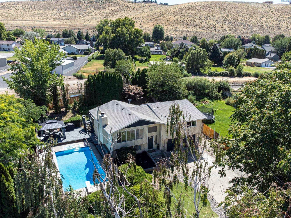 6013 W 17th Ave, Kennewick, WA 99338 - MLS# 286193 - Coldwell Banker