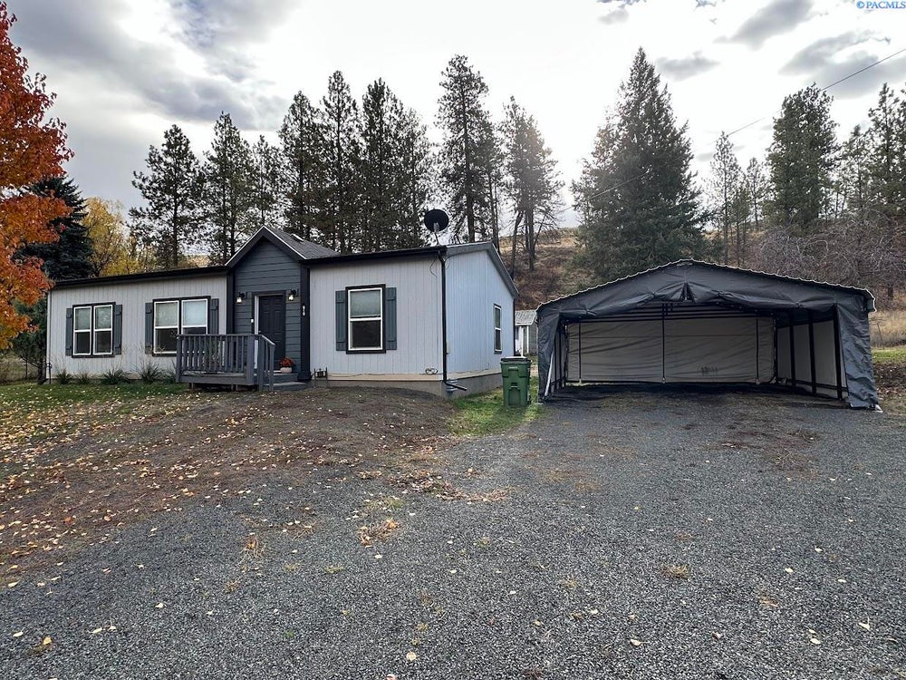 610 NE Broadway, Malden, WA 99149 - MLS# 288713 - Coldwell Banker
