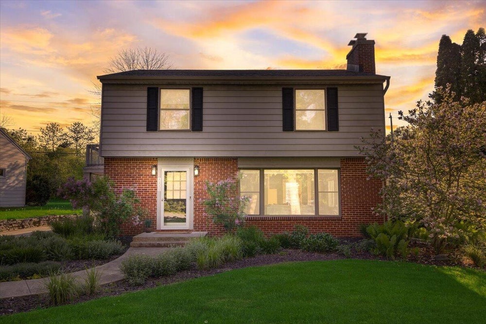 1255 HANOVER TR, Waunakee, WI 53597 - MLS# 1852064 - Coldwell Banker