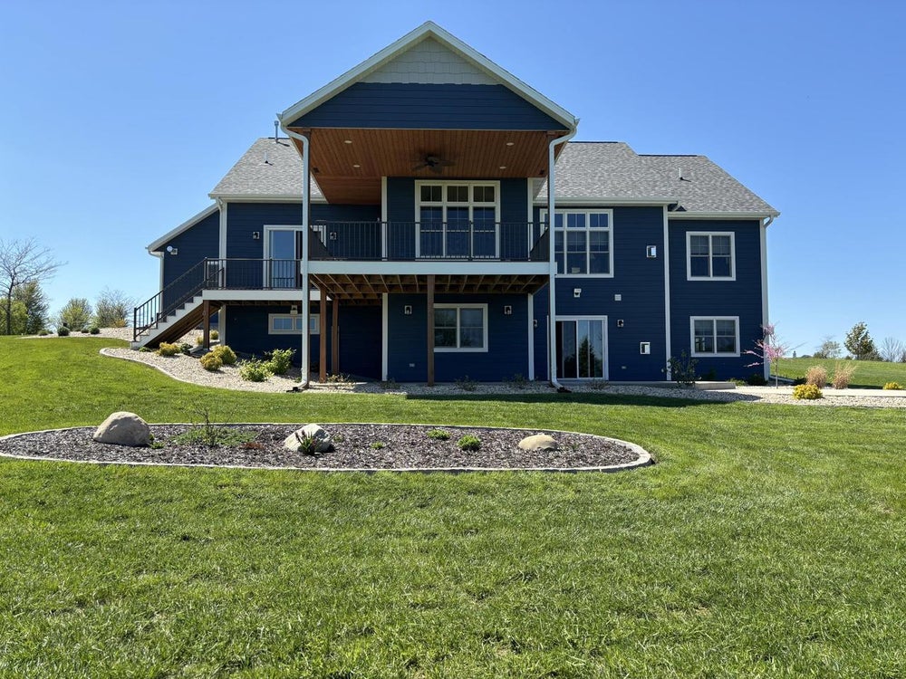 8930 Deer Run DRIVE, Allenton, WI 53002 - MLS# 1875123 - Coldwell Banker