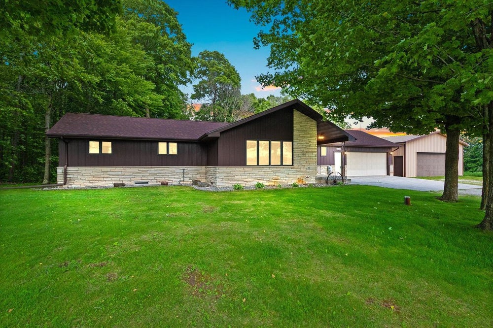 2929 Brunner ROAD, Manitowoc, WI 54220 - MLS# 1922022 - Coldwell Banker