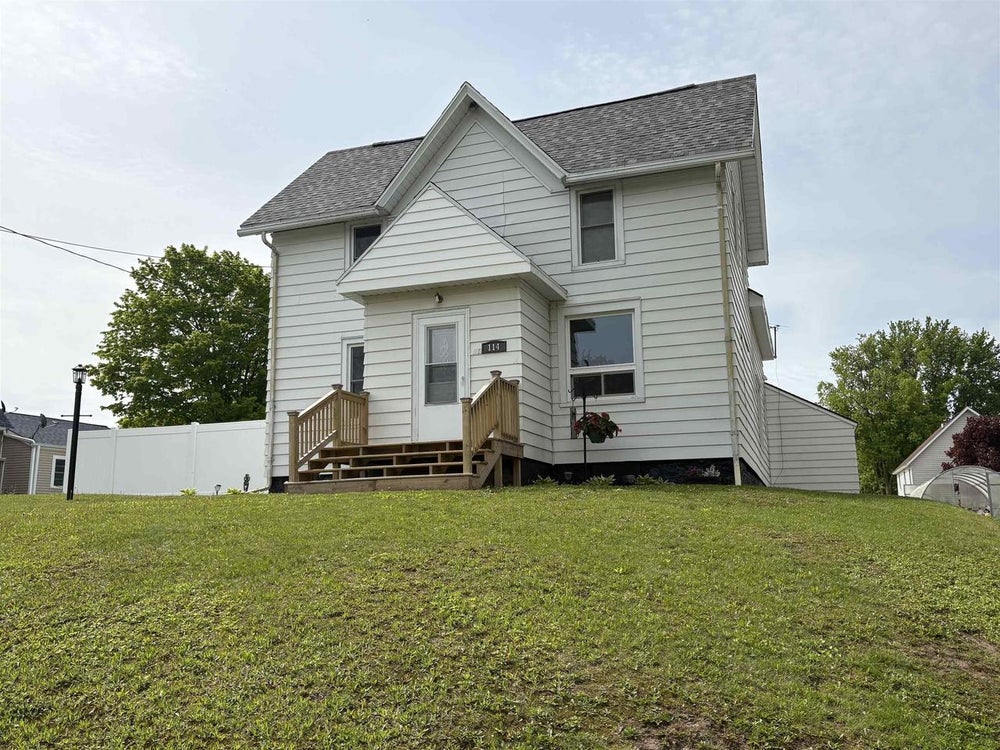 114 E FREEBORN STREET, Cecil, WI 54111 - MLS# 50308843 - Coldwell Banker
