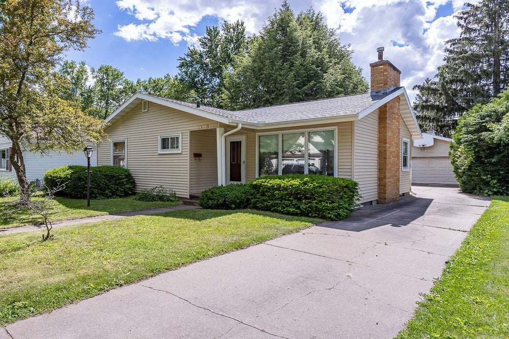 1622 MATHIE STREET, Wausau, WI 54403 - MLS# 22402631 - Coldwell Banker