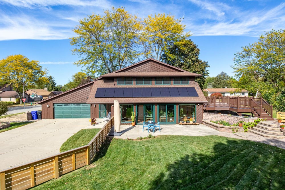 1400 S Clara Street, Appleton, WI 54915 - MLS# 50299113 - Coldwell Banker