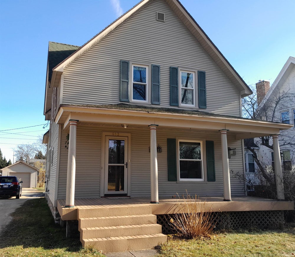 413 Pine River Street, Redgranite, WI 54970 - MLS# 50301394 - Coldwell ...