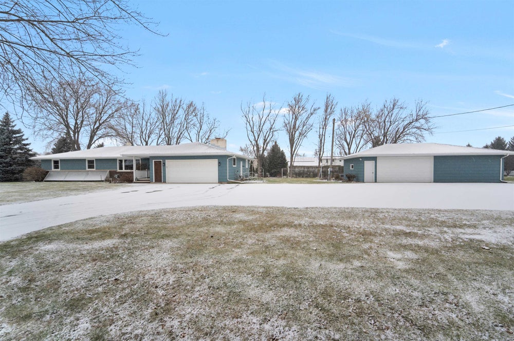 660 E Edgewood Drive, Appleton, WI 54913 - MLS# 50301745 - Coldwell Banker