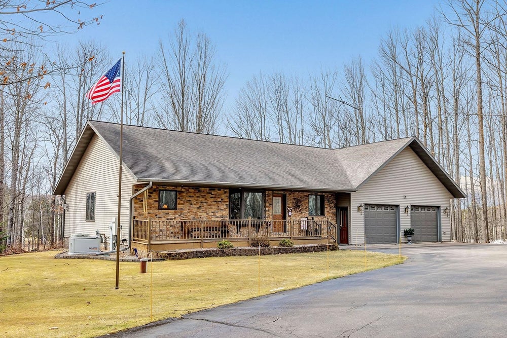 17045 Reagan Lane, Lakewood, WI 54138 - MLS# 50305177 - Coldwell Banker