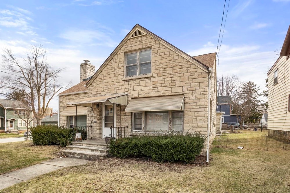 600 S Memorial Drive, Appleton, WI 54911 - MLS# 50306008 - Coldwell Banker