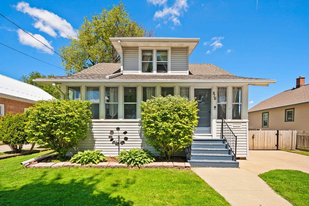 816 W Oklahoma Street, Appleton, WI 54914 - MLS# 50308842 - Coldwell Banker