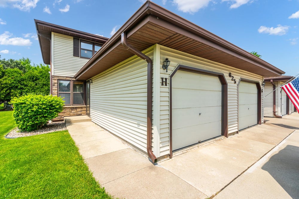 625 S Olson Avenue #H, Appleton, WI 54914 - MLS# 50309446 - Coldwell Banker