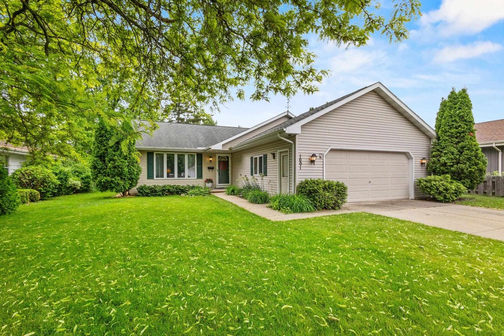 1001 W Taylor Street, Appleton, WI 54914 - MLS# 50310104 - Coldwell Banker