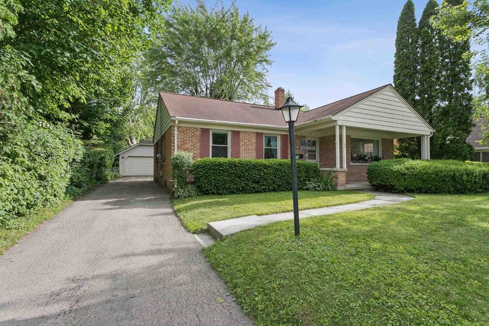 25 W Grand Street, Chilton, WI 53014 - MLS# 50310961 - Coldwell Banker