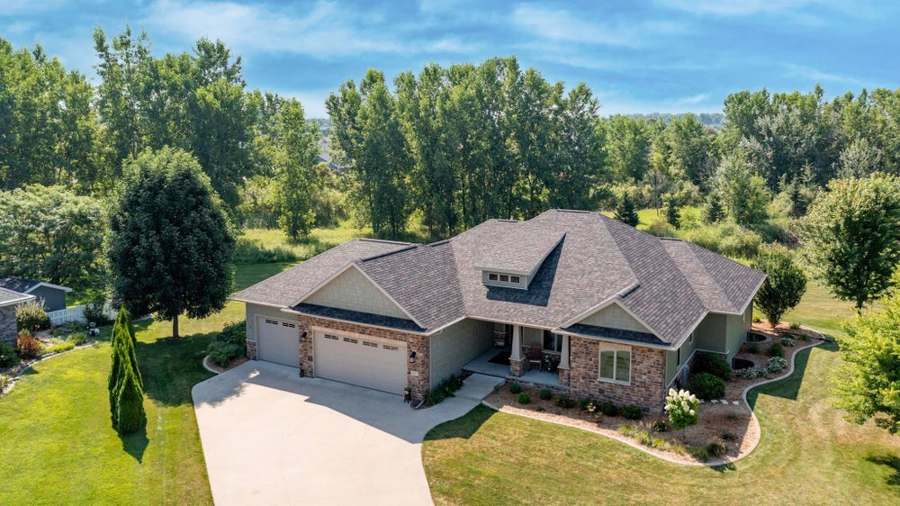 1101 W Starview Court, Appleton, WI 54913 - MLS# 50313403 - Coldwell Banker