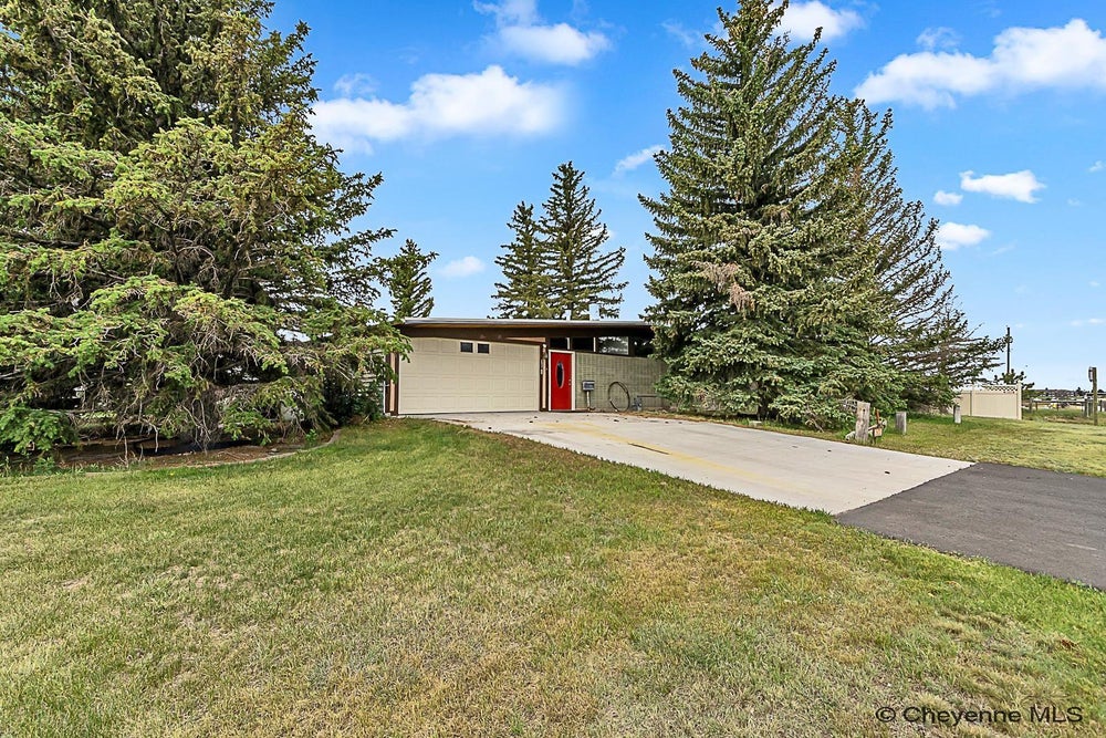2833 W College Dr, Cheyenne, WY 82007 - MLS# 97704 - Coldwell Banker